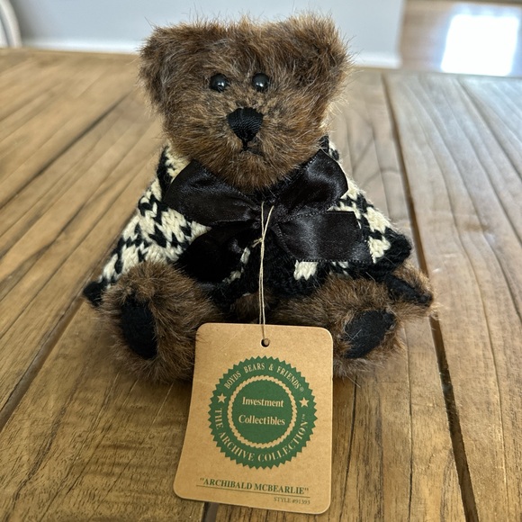 Boyds Bears | Accents | Boyds Bears Archibald Mcbearlie Plush Archive ...
